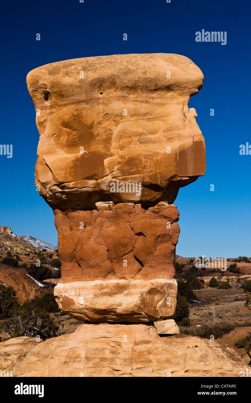 Hoodoo rock formations at Devil's Garden along Hole in the Rock Road in ...