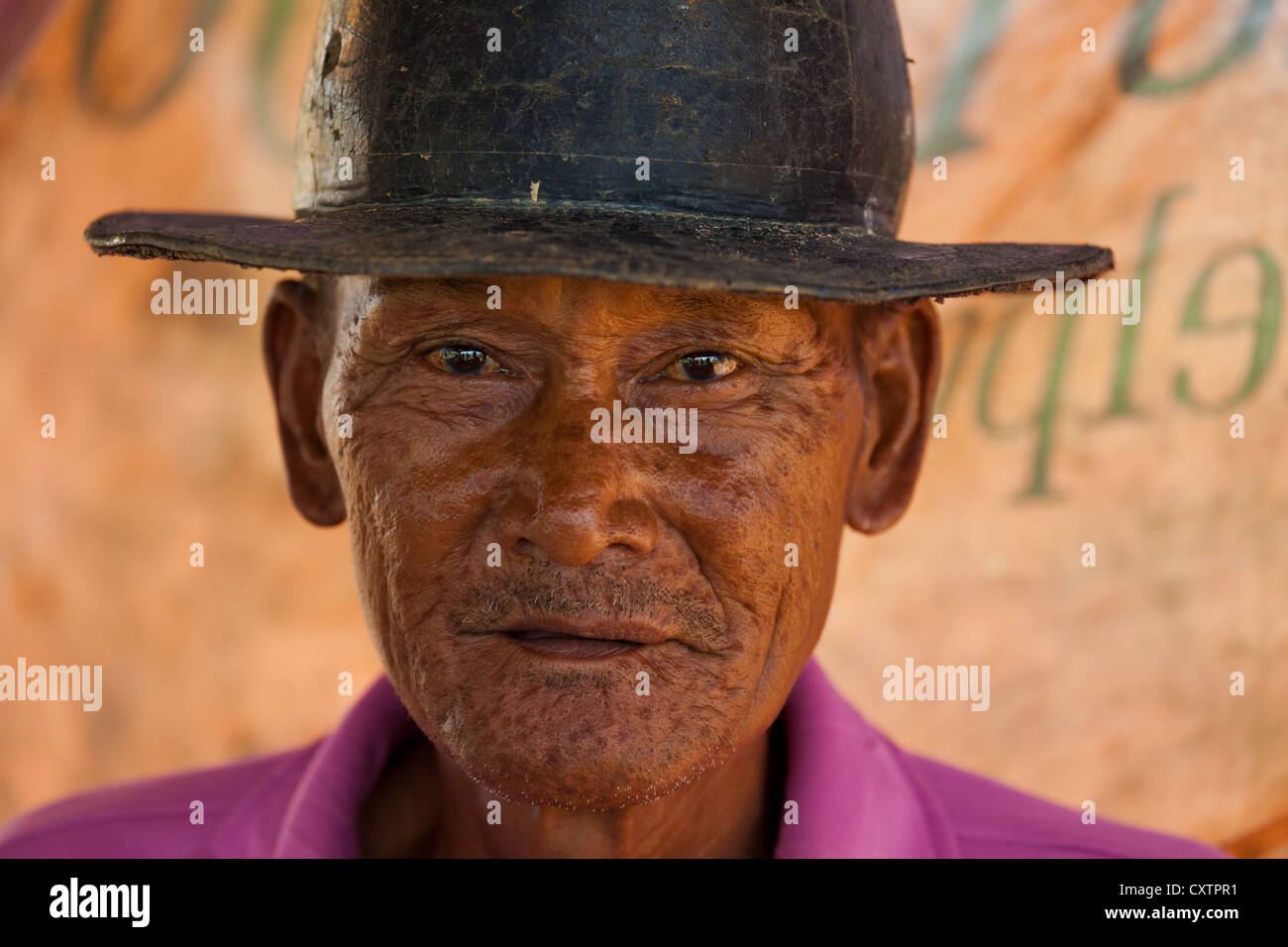 Old Diamond Digger in the Diamond Fields of Cempaka, Indonesia Stock ...