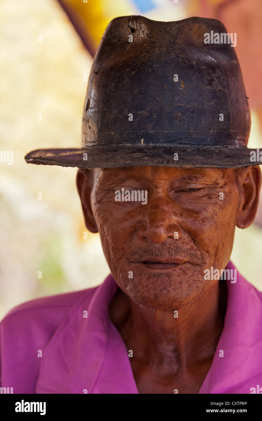 Old diamond digger in diamond hi-res stock photography and images - Alamy