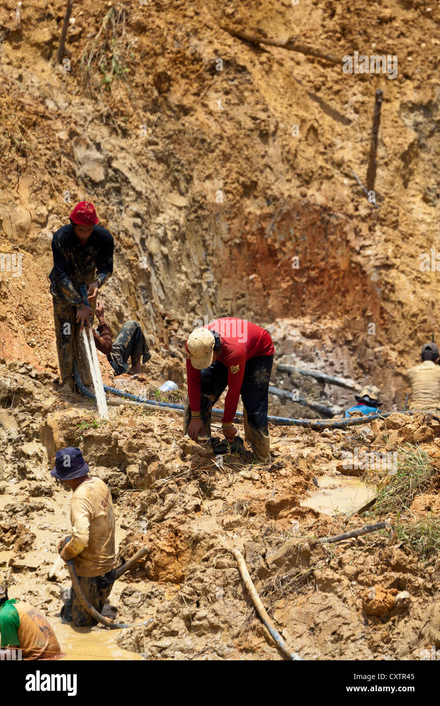 Diamond diggers in pit on hi-res stock photography and images - Alamy