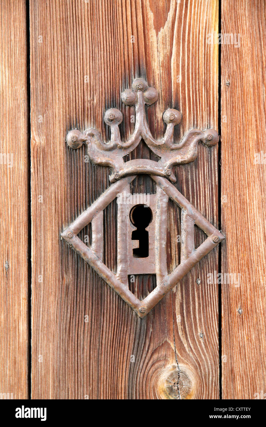 closed ancient wooden palace door with lock Stock Photo - Alamy