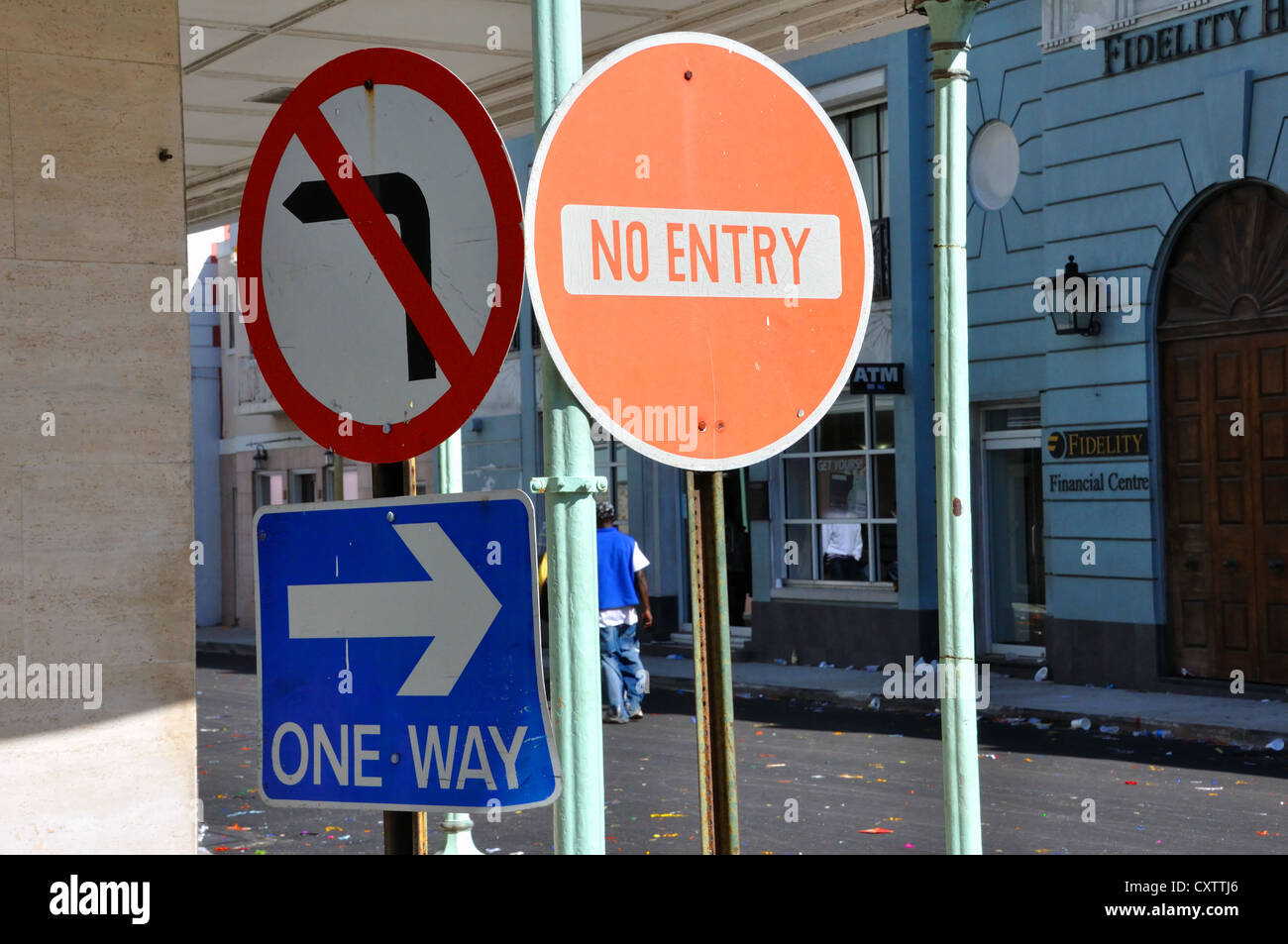 Traffic signs in Nassau, Bahamas Stock Photo - Alamy