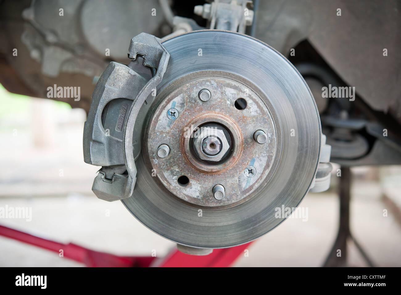 Rusty car suspension hi-res stock photography and images - Alamy