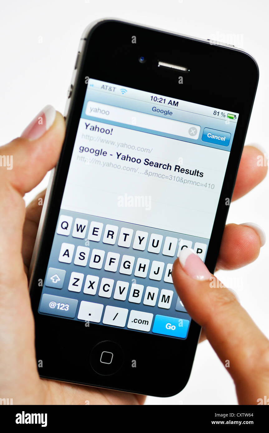 Yahoo search result hi-res stock photography and images - Alamy