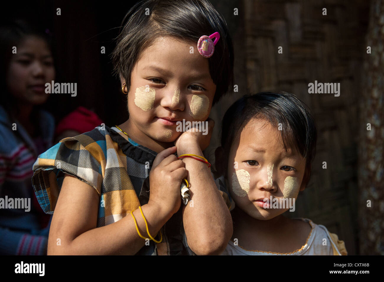 Burma happy child hi-res stock photography and images - Alamy