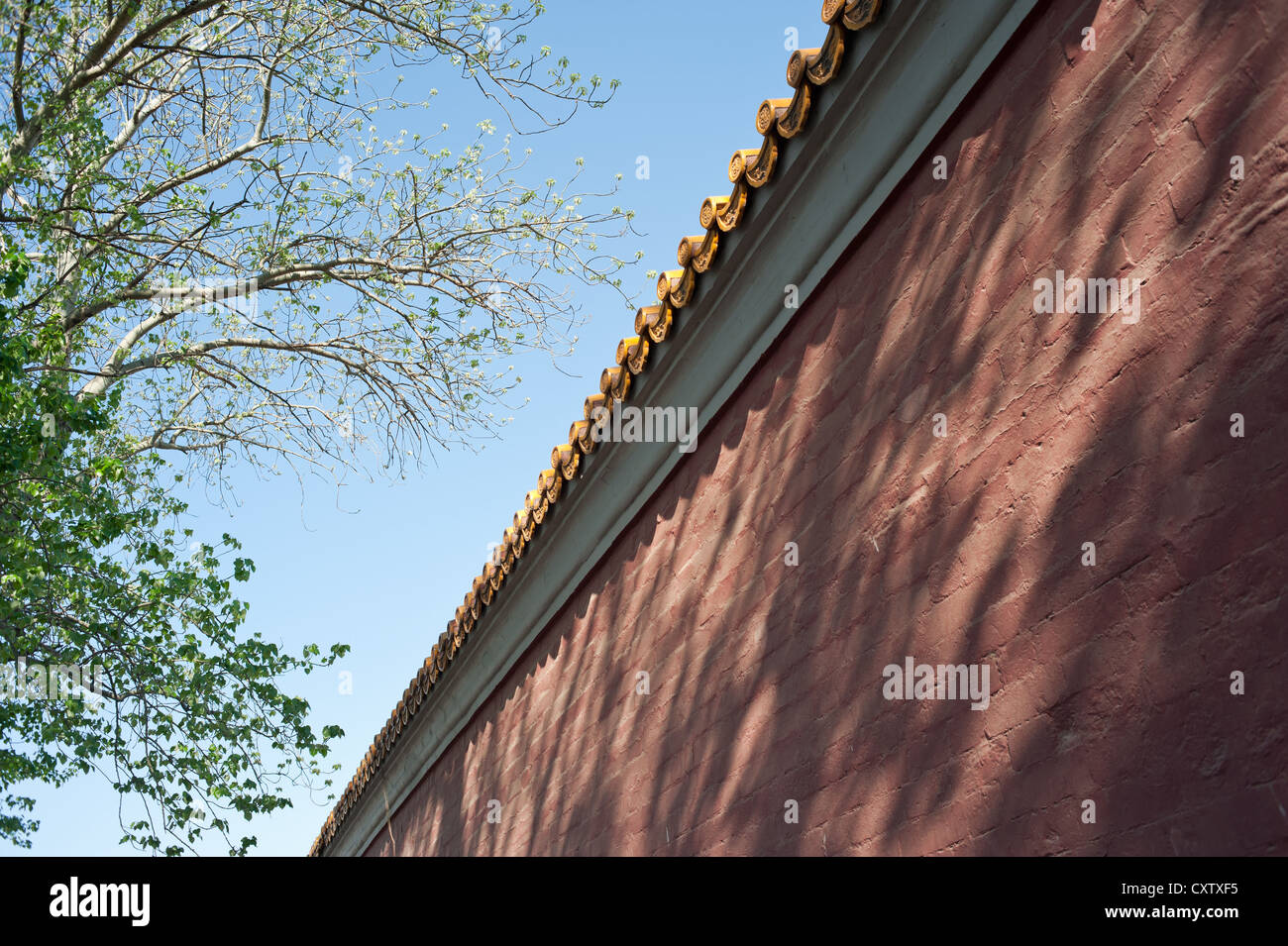 Red wall china hi-res stock photography and images - Alamy