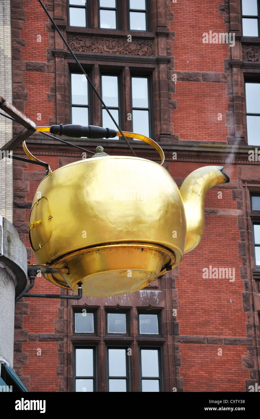 Giant tea pot hi-res stock photography and images - Alamy