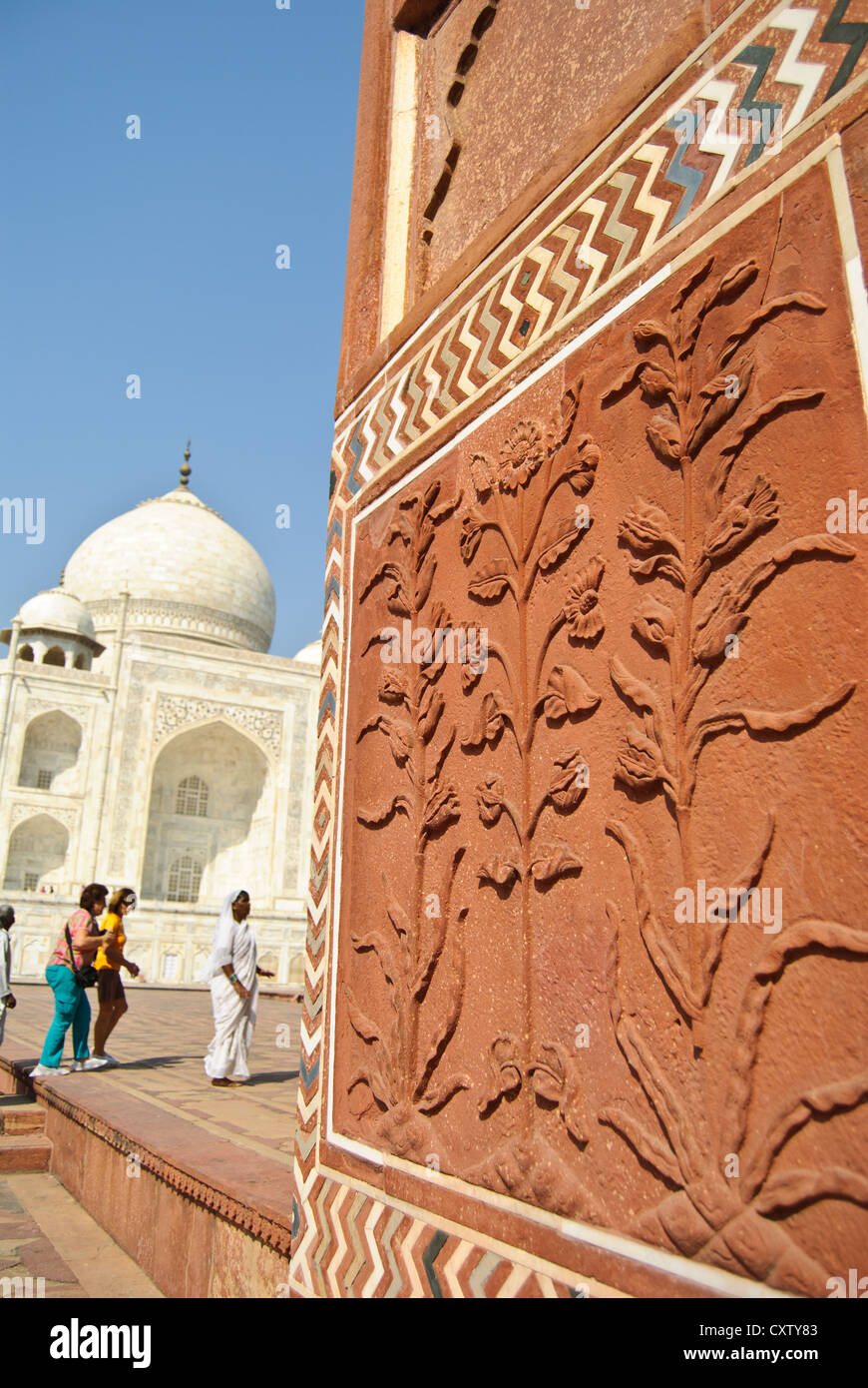 Taj mahal floral design hi-res stock photography and images - Alamy