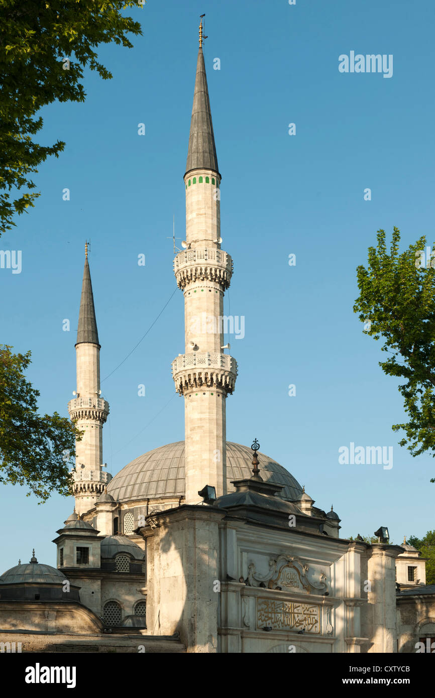 Türkei, Istanbul, Eyüp, Eyüp Sultan Moschee Stock Photo - Alamy