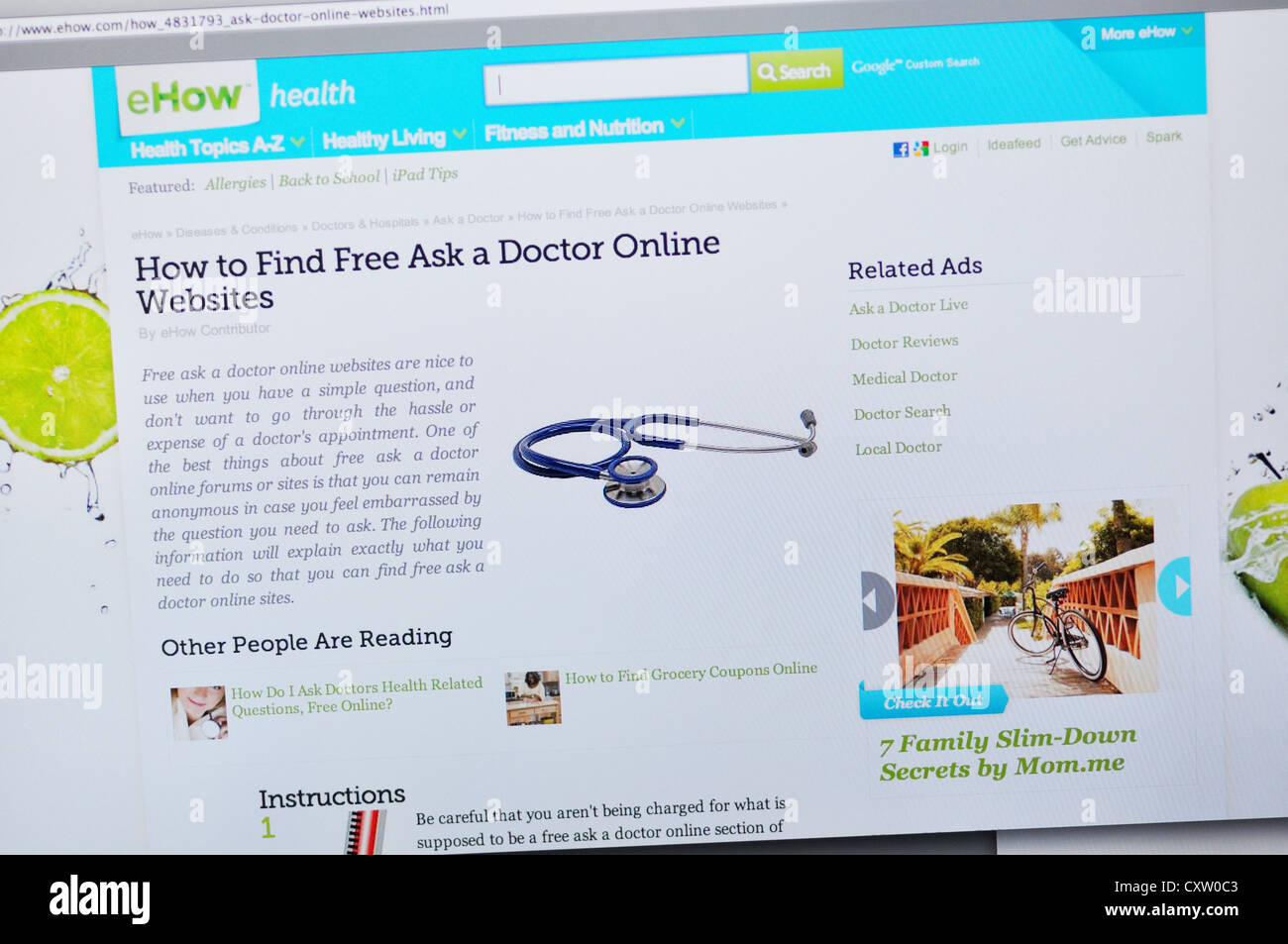 Online doctor consultations hi-res stock photography and images - Alamy