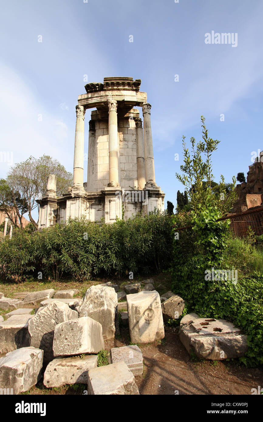 The temple of vesta rome hi-res stock photography and images - Alamy