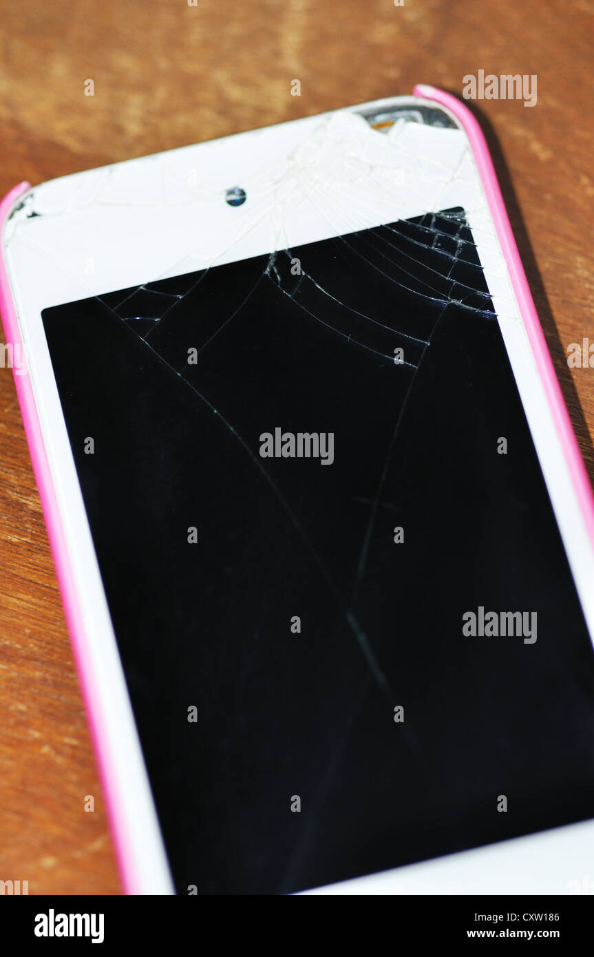 Broken screen on cell phone Stock Photo - Alamy