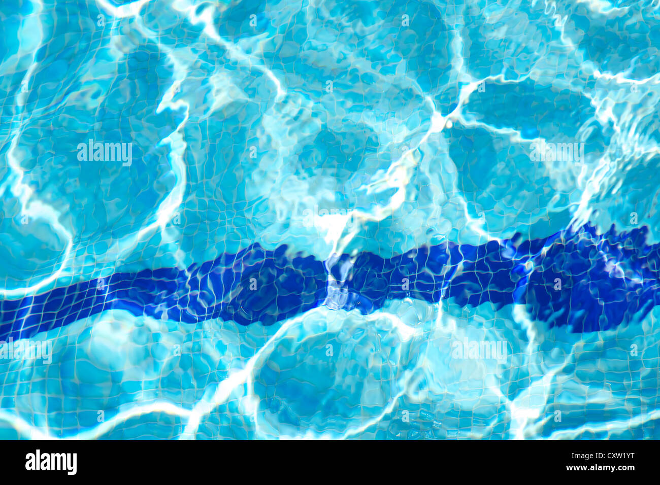 bottom of swimming pool with blue transparent water Stock Photo - Alamy
