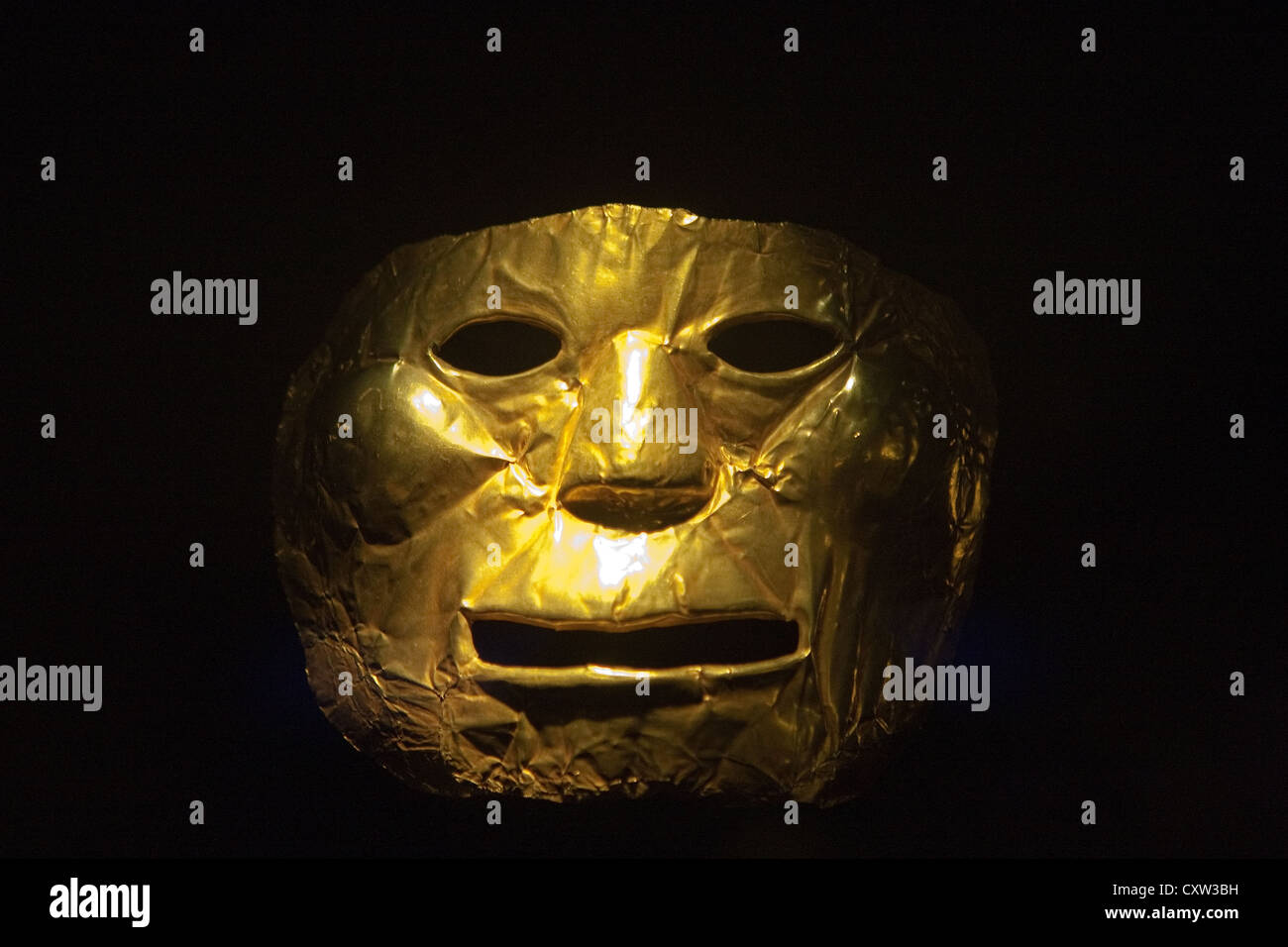 Gold Death Mask Stock Photos & Gold Death Mask Stock Images - Alamy