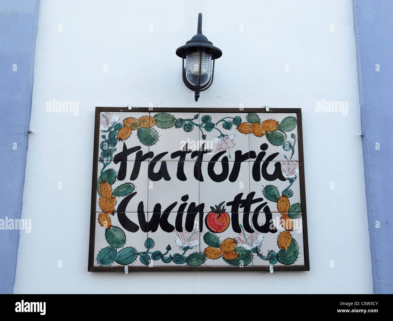 Trattoria sign hi-res stock photography and images - Alamy