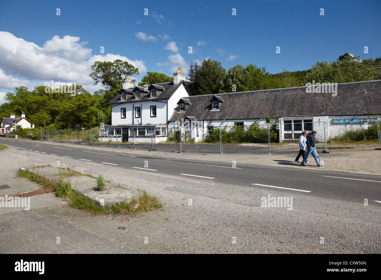 Abandoned and derelict "Old Ferry" hotel/Inn at St Catherines, Argyll ...
