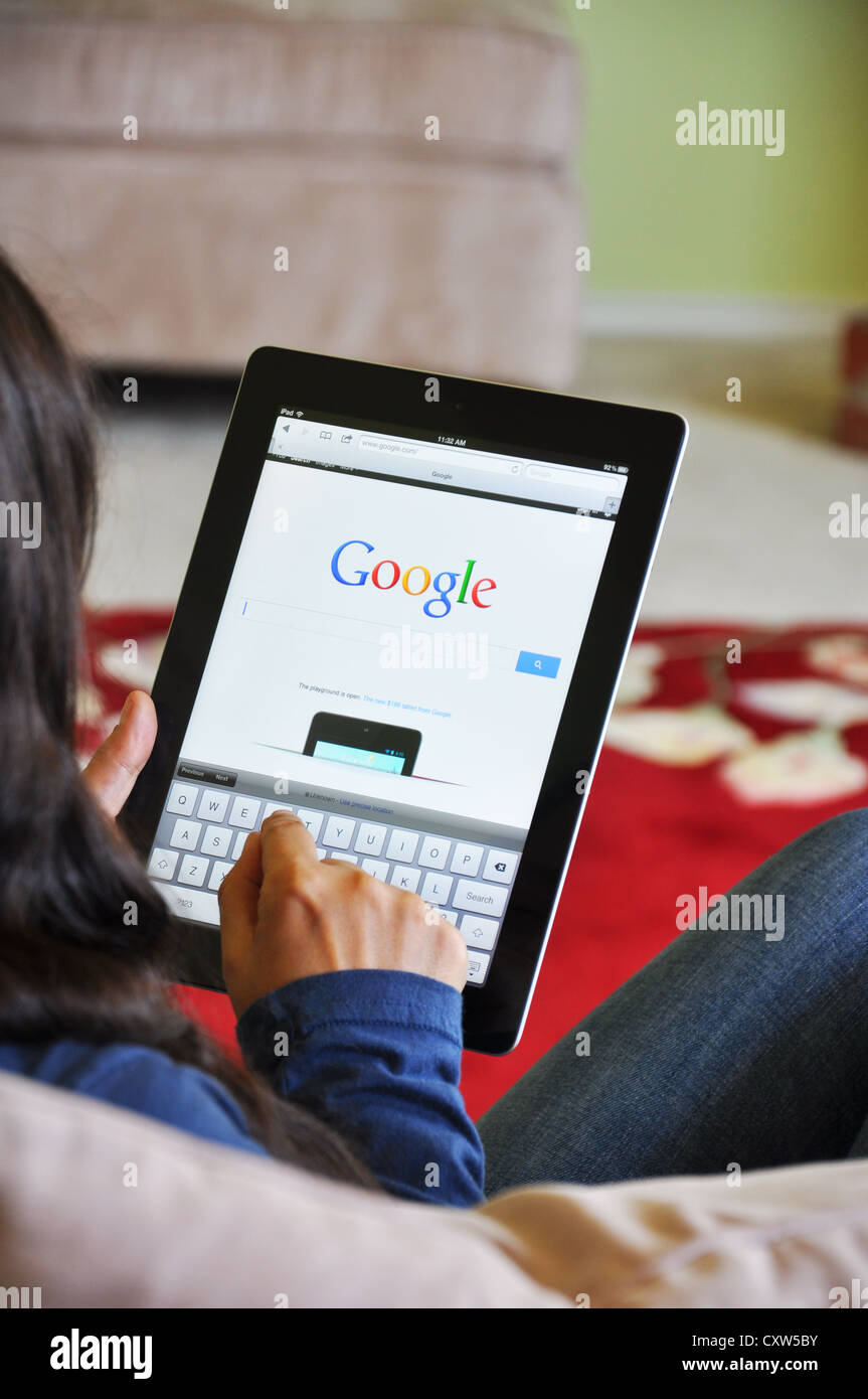 Ipad home screen hi-res stock photography and images - Alamy