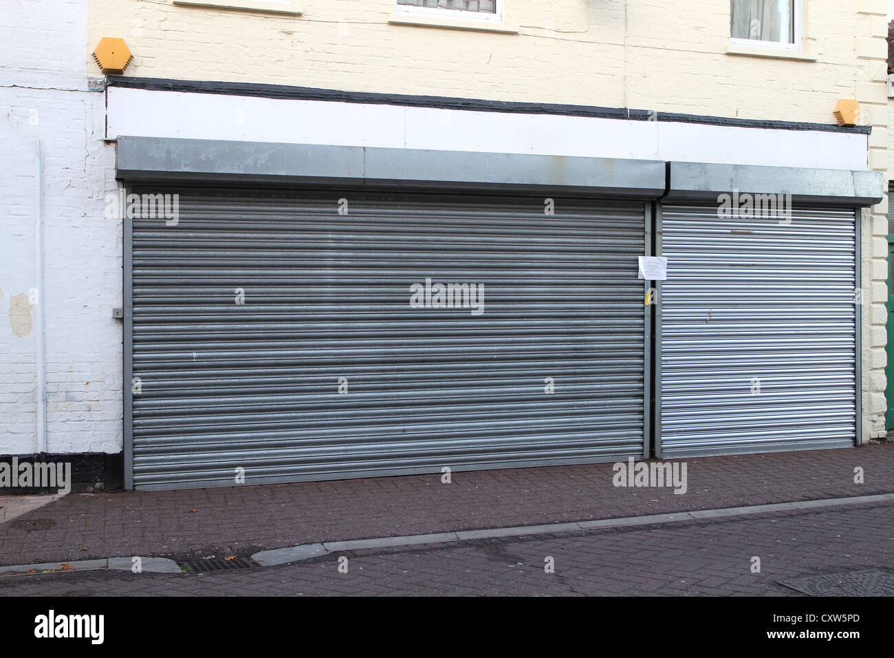 Roller shop front hi-res stock photography and images - Alamy