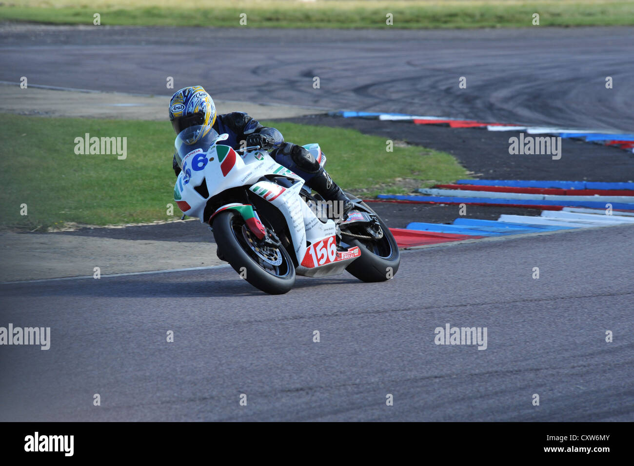 motorbike race meeting at thruxton track Stock Photo - Alamy