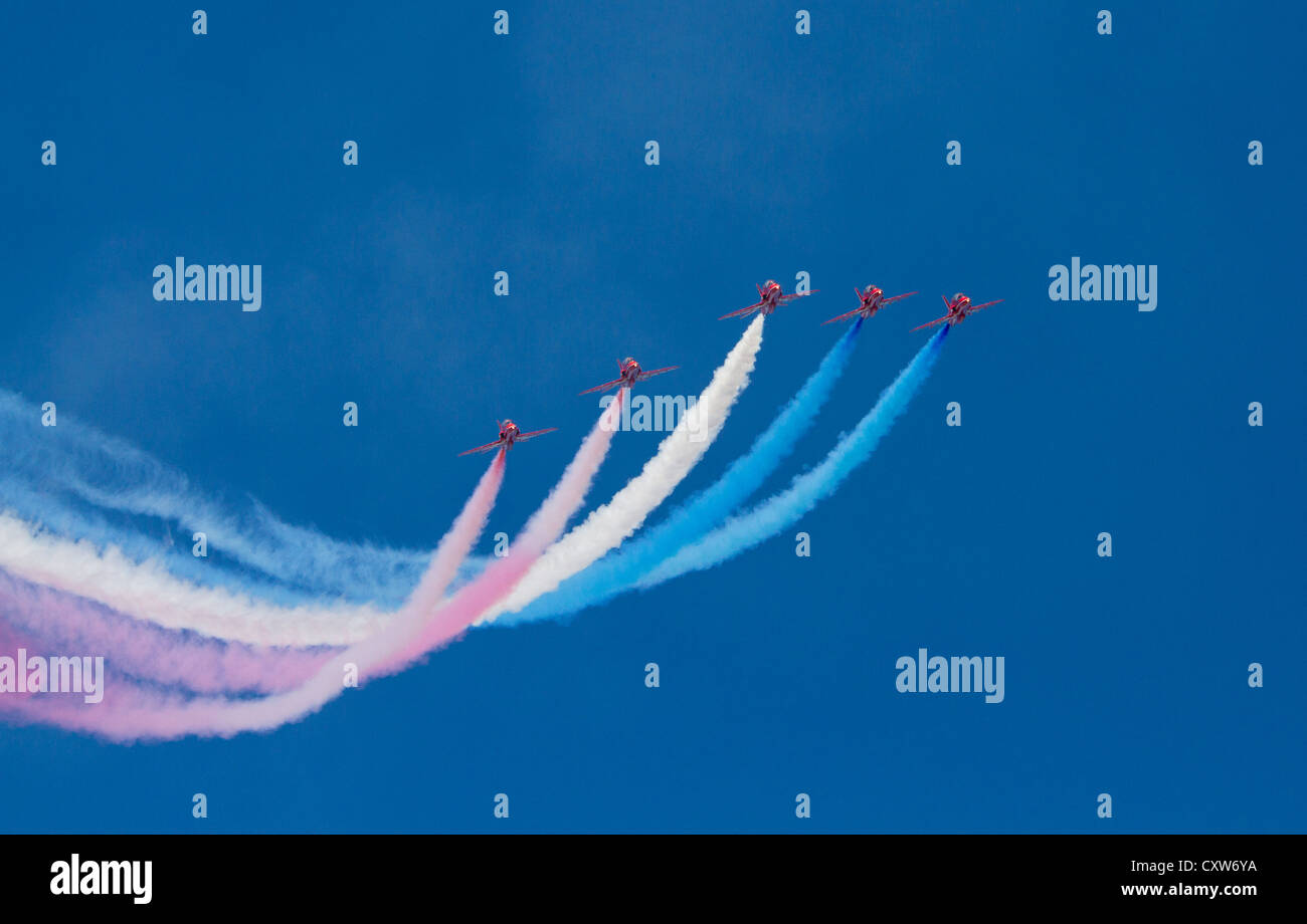 Red arrows planes hi-res stock photography and images - Alamy