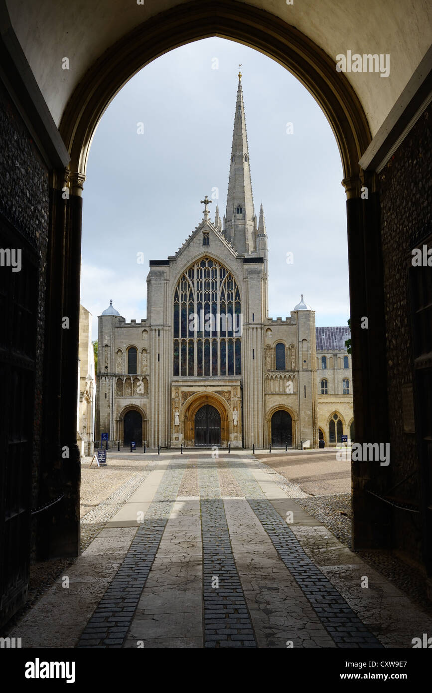 Norwich gates hi-res stock photography and images - Alamy