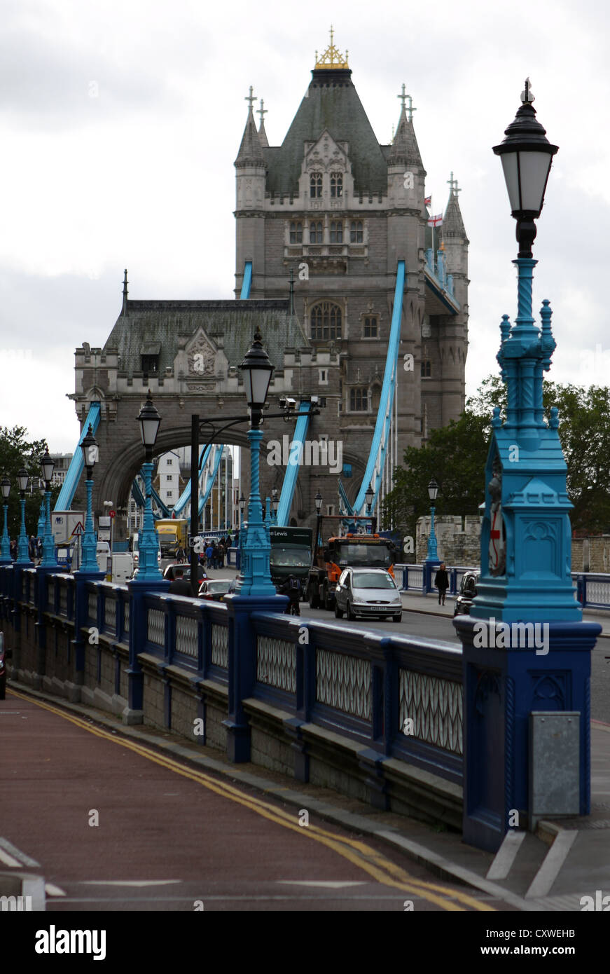 A view of Tower Bridge, in London, with traffic crossing Stock Photo ...