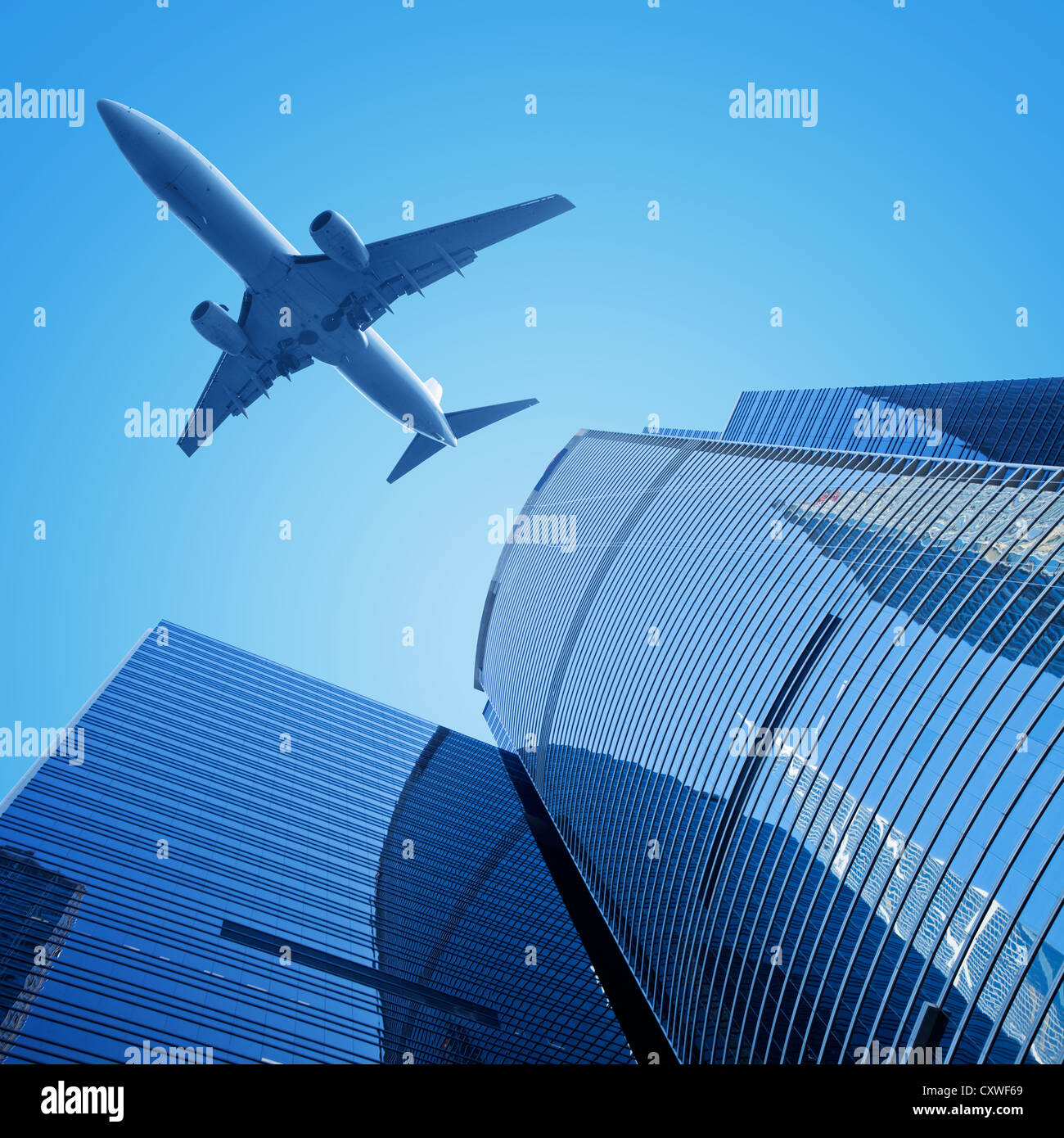 Modern aeroplane hi-res stock photography and images - Alamy
