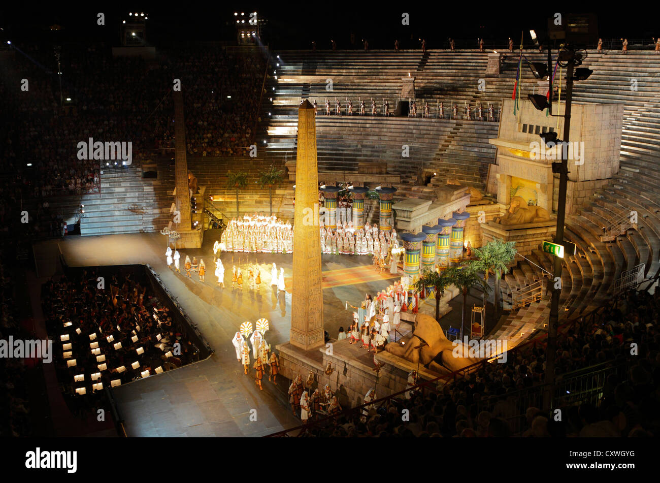Verona arena aida hi-res stock photography and images - Alamy
