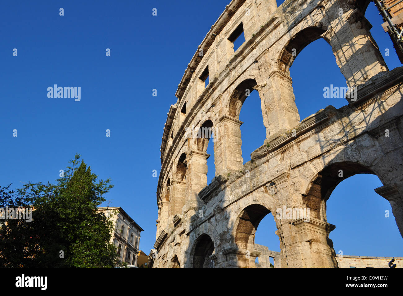 Roman amphitheatre Pula Croatia Stock Photo - Alamy