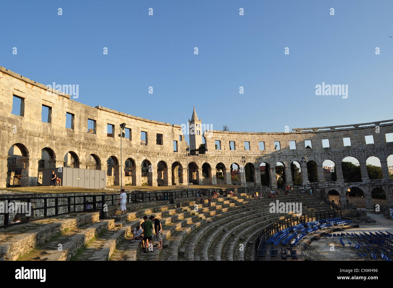 Roman amphitheatre Pula Croatia Stock Photo - Alamy
