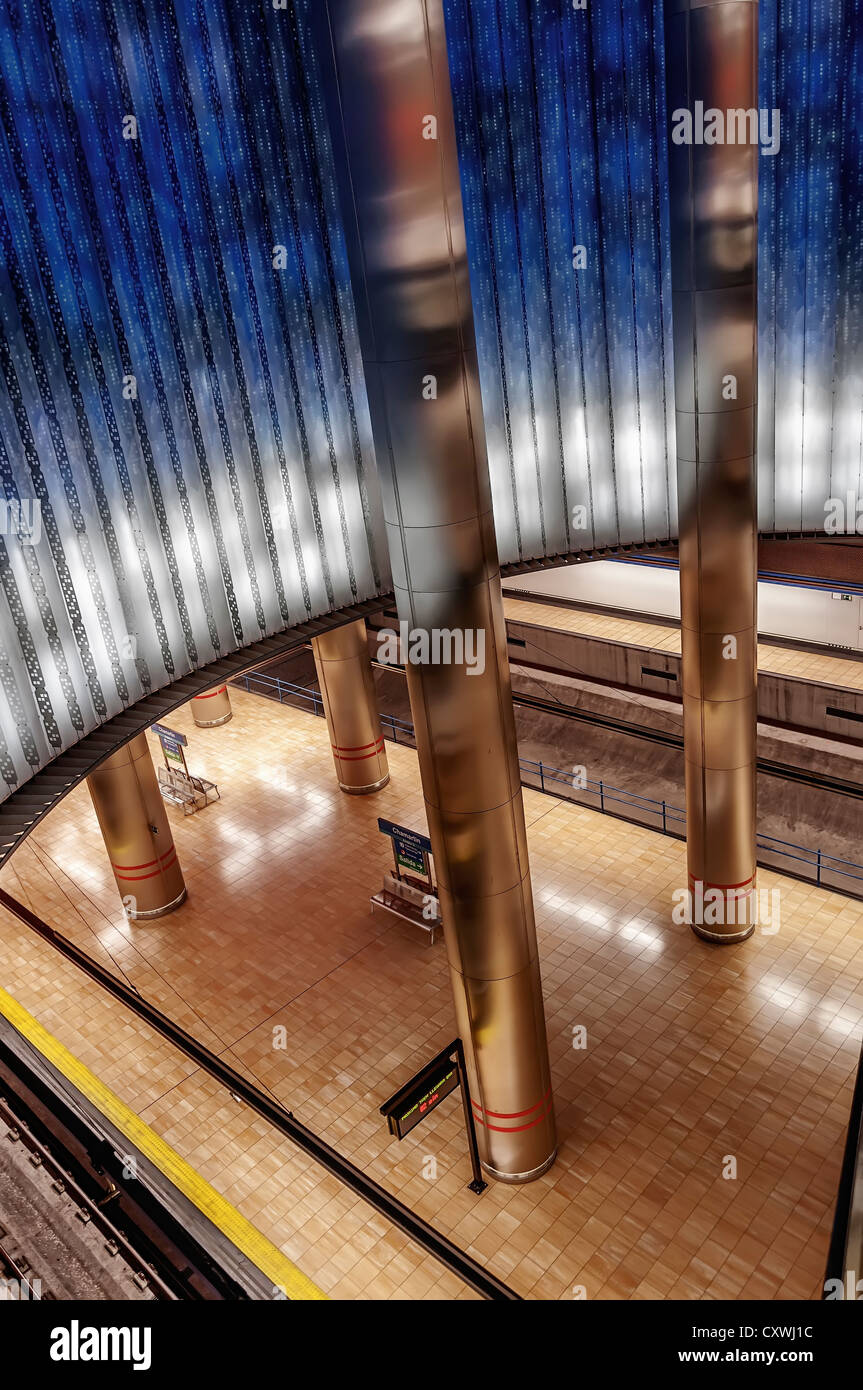 Bus station interior hi-res stock photography and images - Alamy