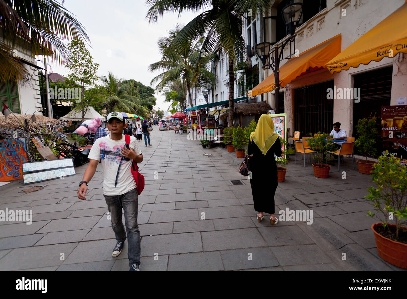 Street Life in the old Town of Jakarta, Indonesia Stock Photo - Alamy