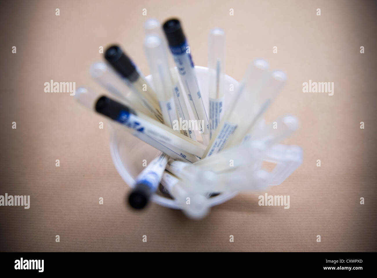 Swab hi-res stock photography and images - Alamy