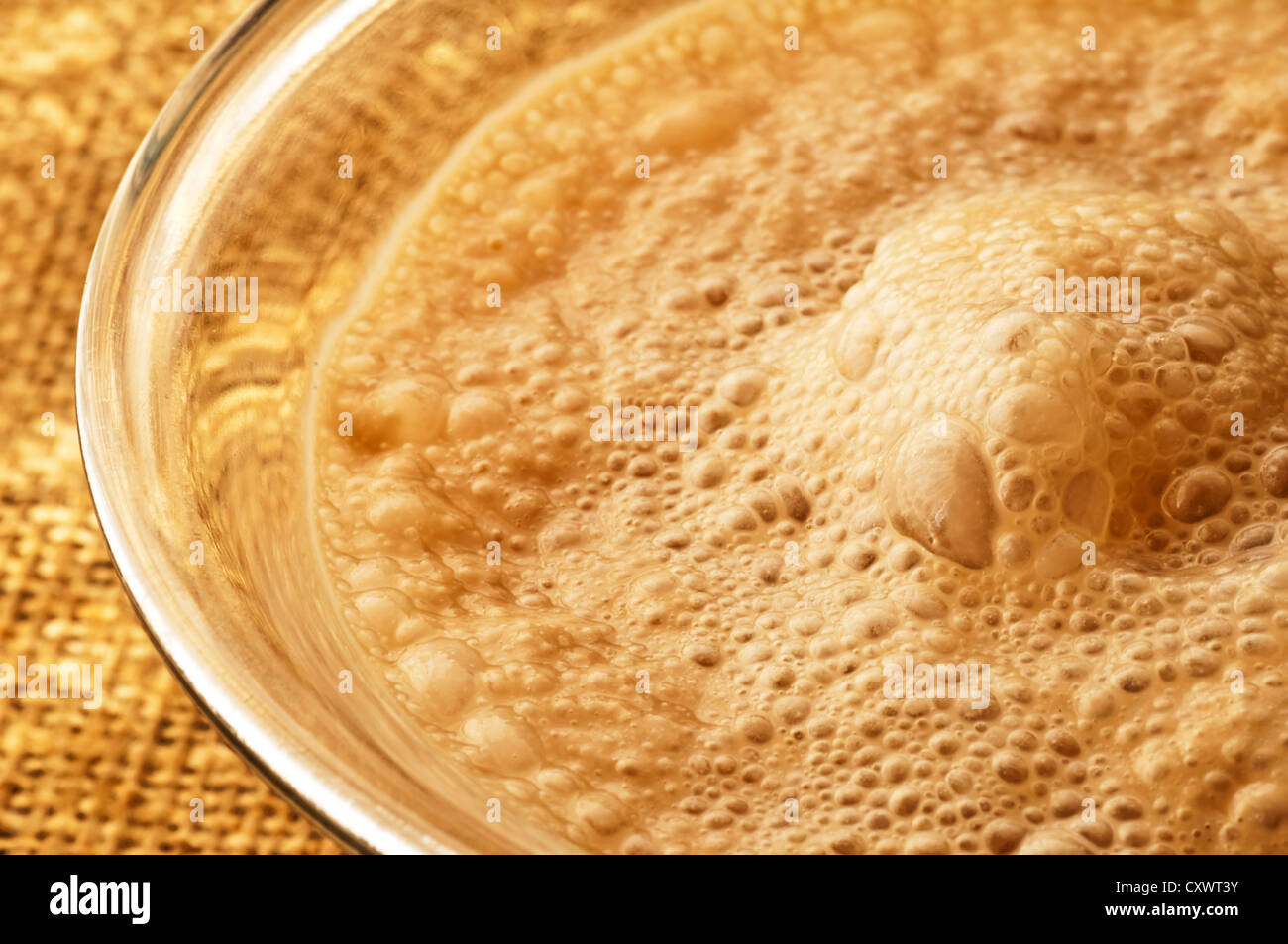 Saccharomyces cerevisiae yeast hi-res stock photography and images - Alamy