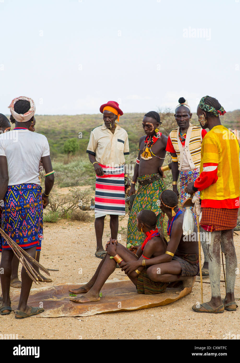 Hamar Men At Bull Jumping Ceremony, Turmi, Omo Valley, Ethiopia Stock ...