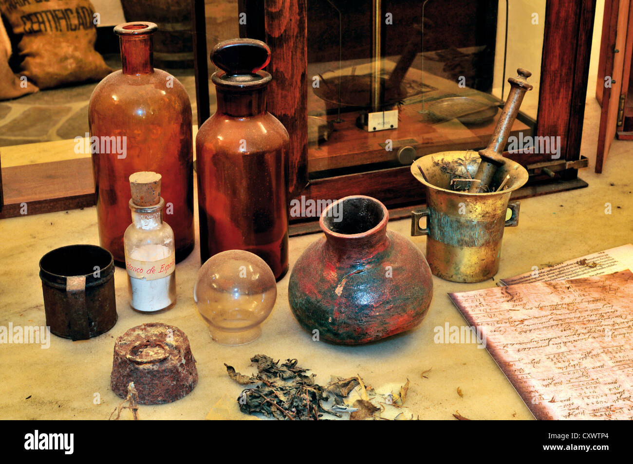 Medieval pharmacy hi-res stock photography and images - Alamy