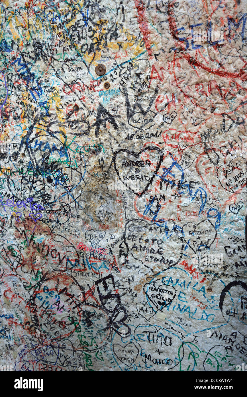 Juliets wall hi-res stock photography and images - Alamy