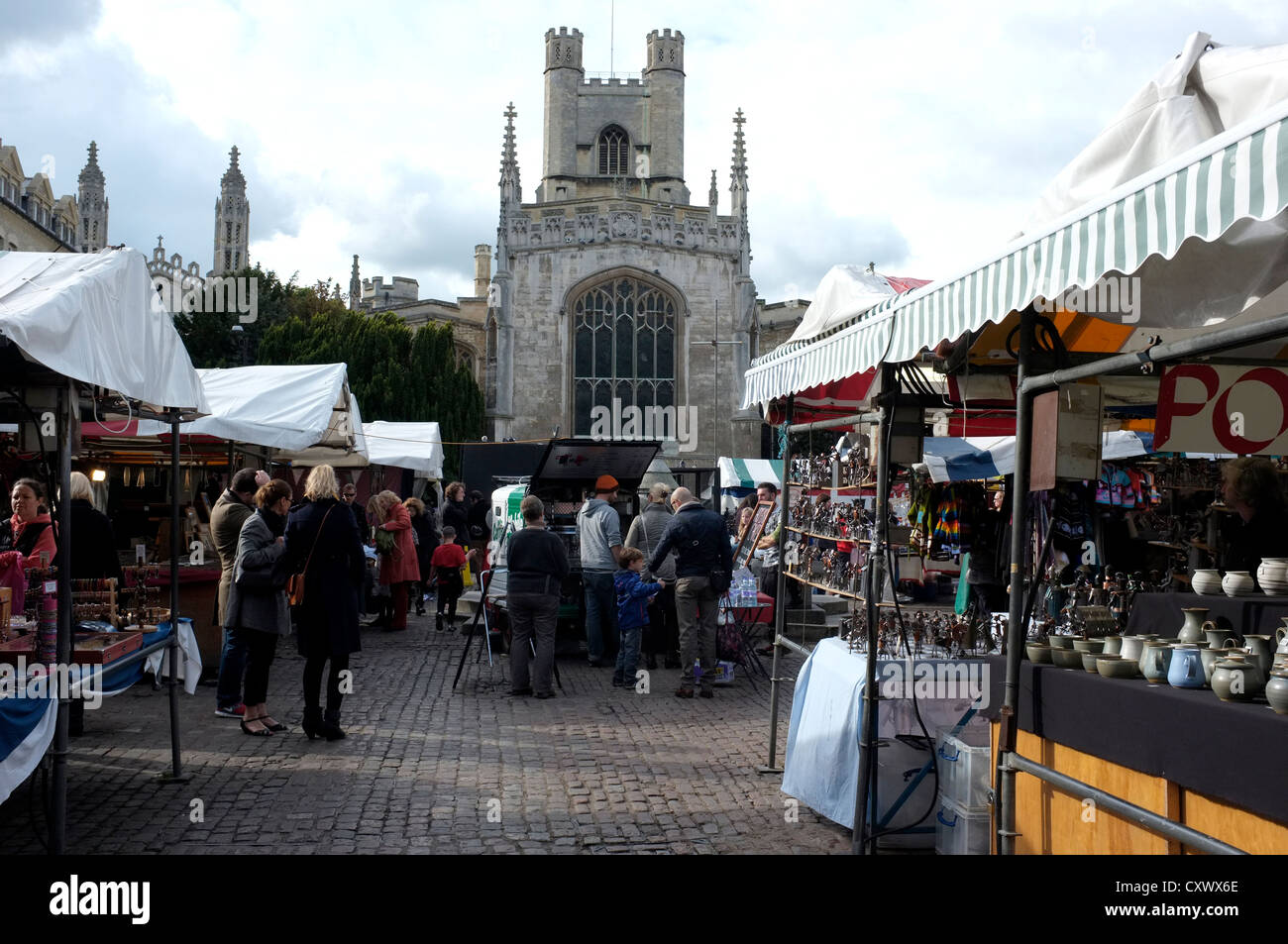 Cambridge market stalls hi-res stock photography and images - Alamy