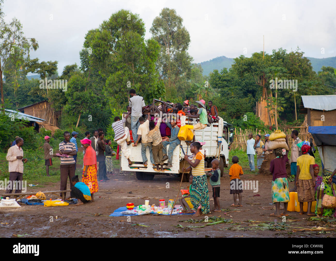 African boy climbing tree hi-res stock photography and images - Alamy