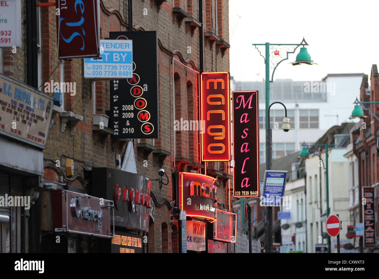 City of london street signs hi-res stock photography and images - Alamy
