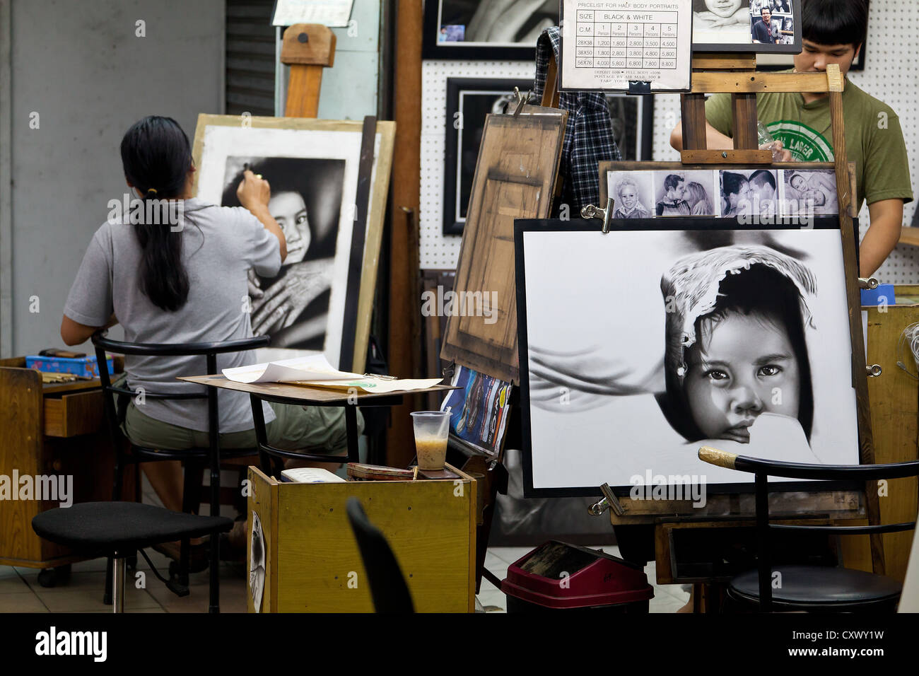Drawing Portraits on a Market in Chiang Mai, Thailand Stock Photo - Alamy