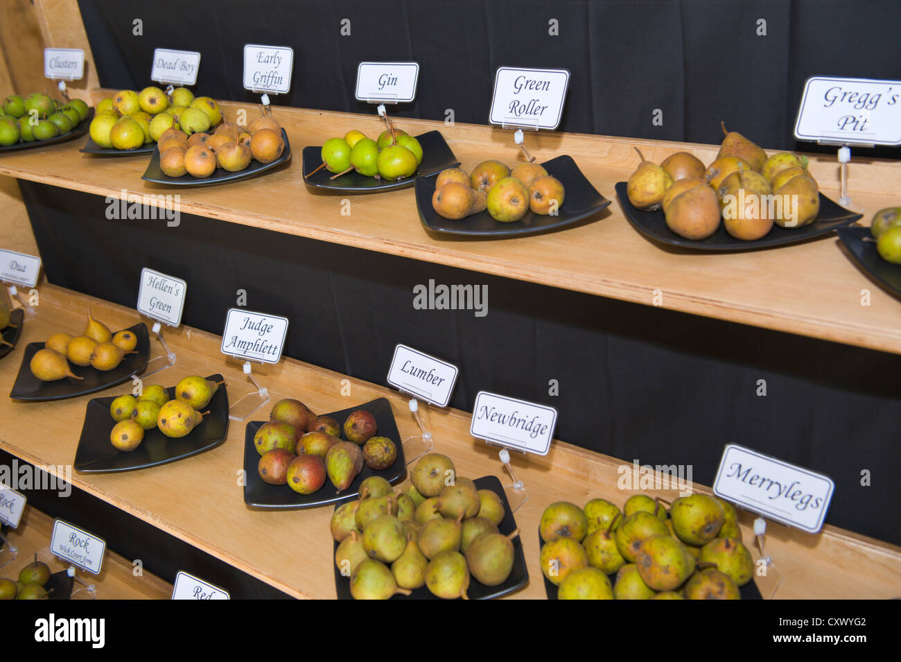 Perry pears hi-res stock photography and images - Alamy