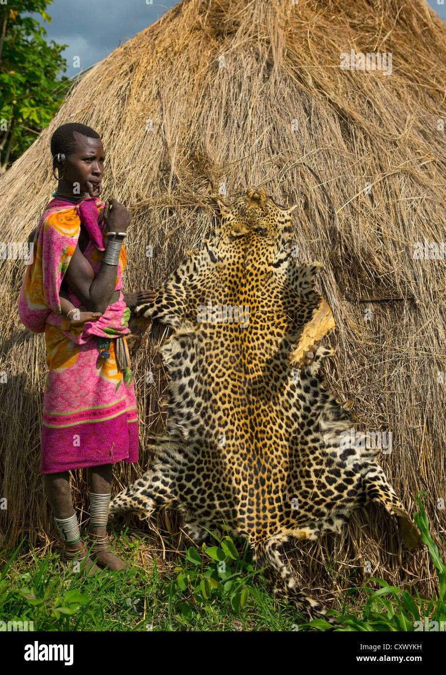 Suri Tribe In Ethiopia Stock Photos & Suri Tribe In Ethiopia Stock ...