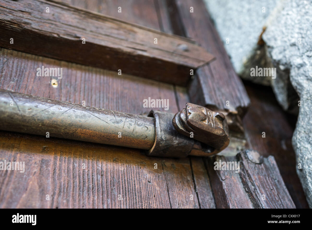 Spanish door latch hi-res stock photography and images - Alamy