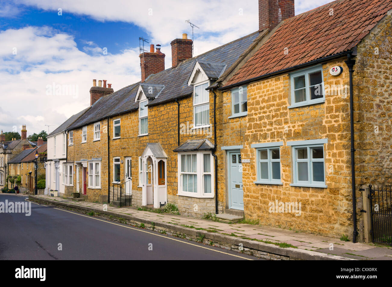 Small row houses hi-res stock photography and images - Alamy