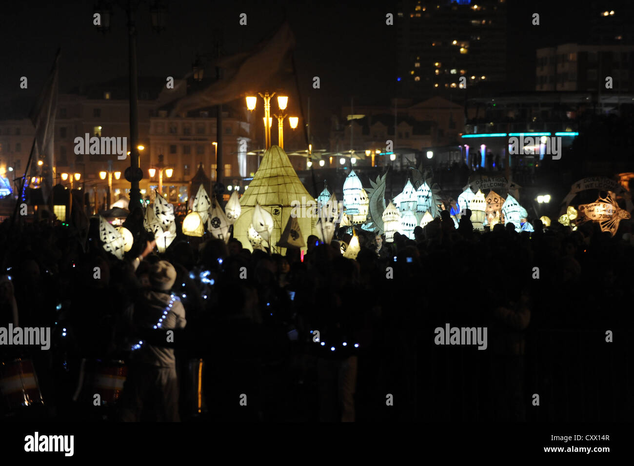 Burning the clocks the annual winter solstice parade through Brighton ...
