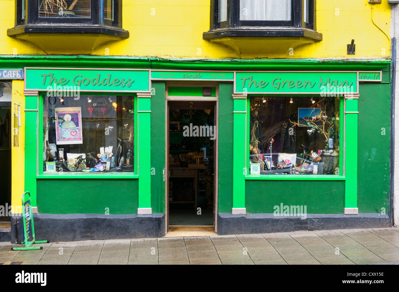 New age shops hi-res stock photography and images - Alamy