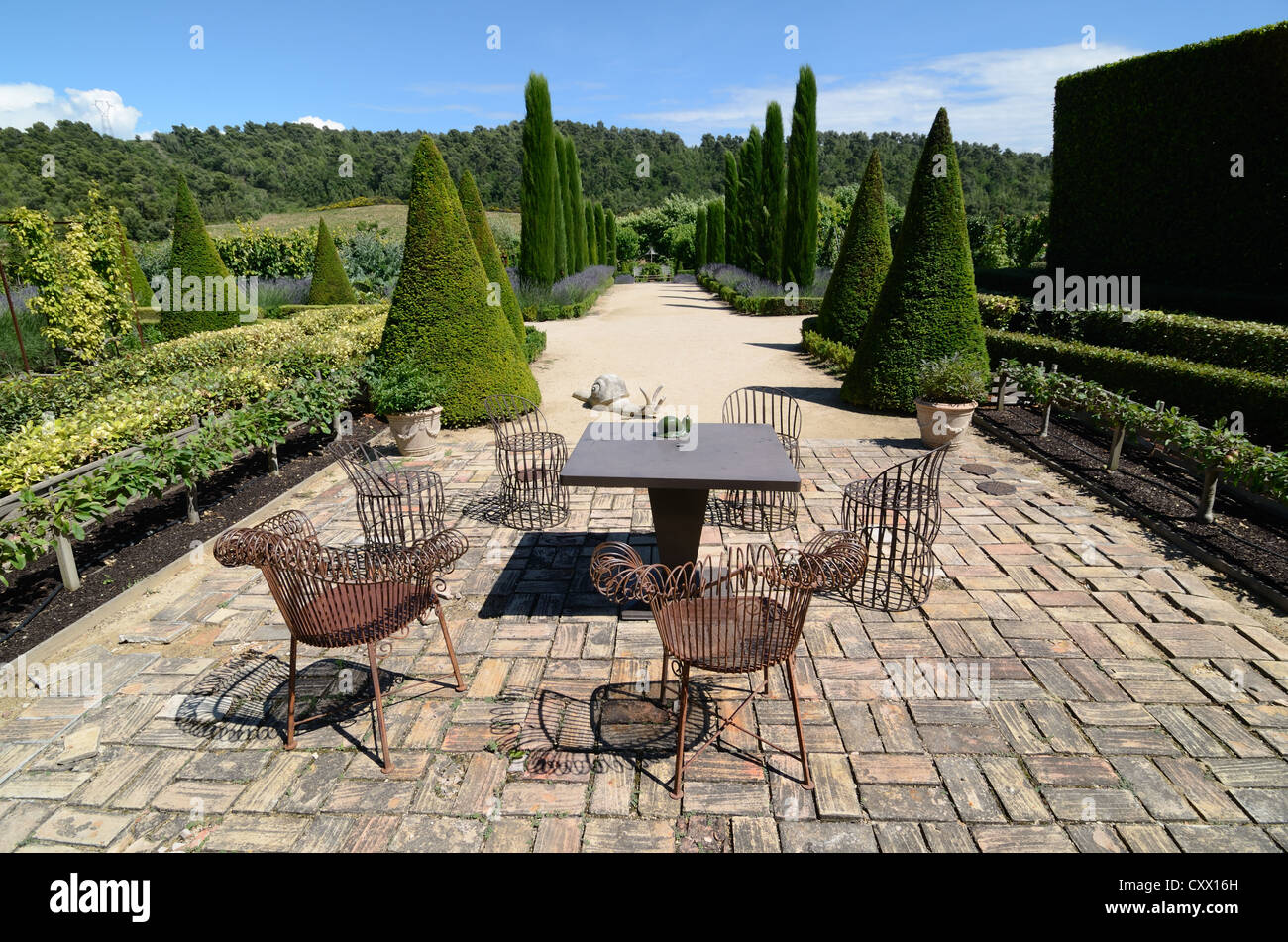 Furniture paving brick hi-res stock photography and images - Alamy