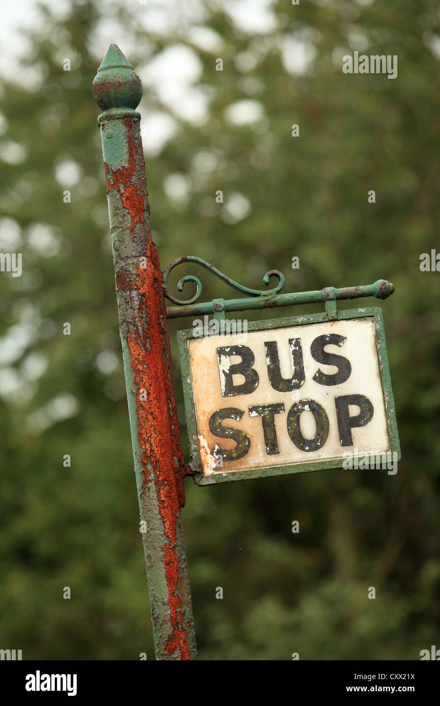 Old fashioned bus hi-res stock photography and images - Alamy
