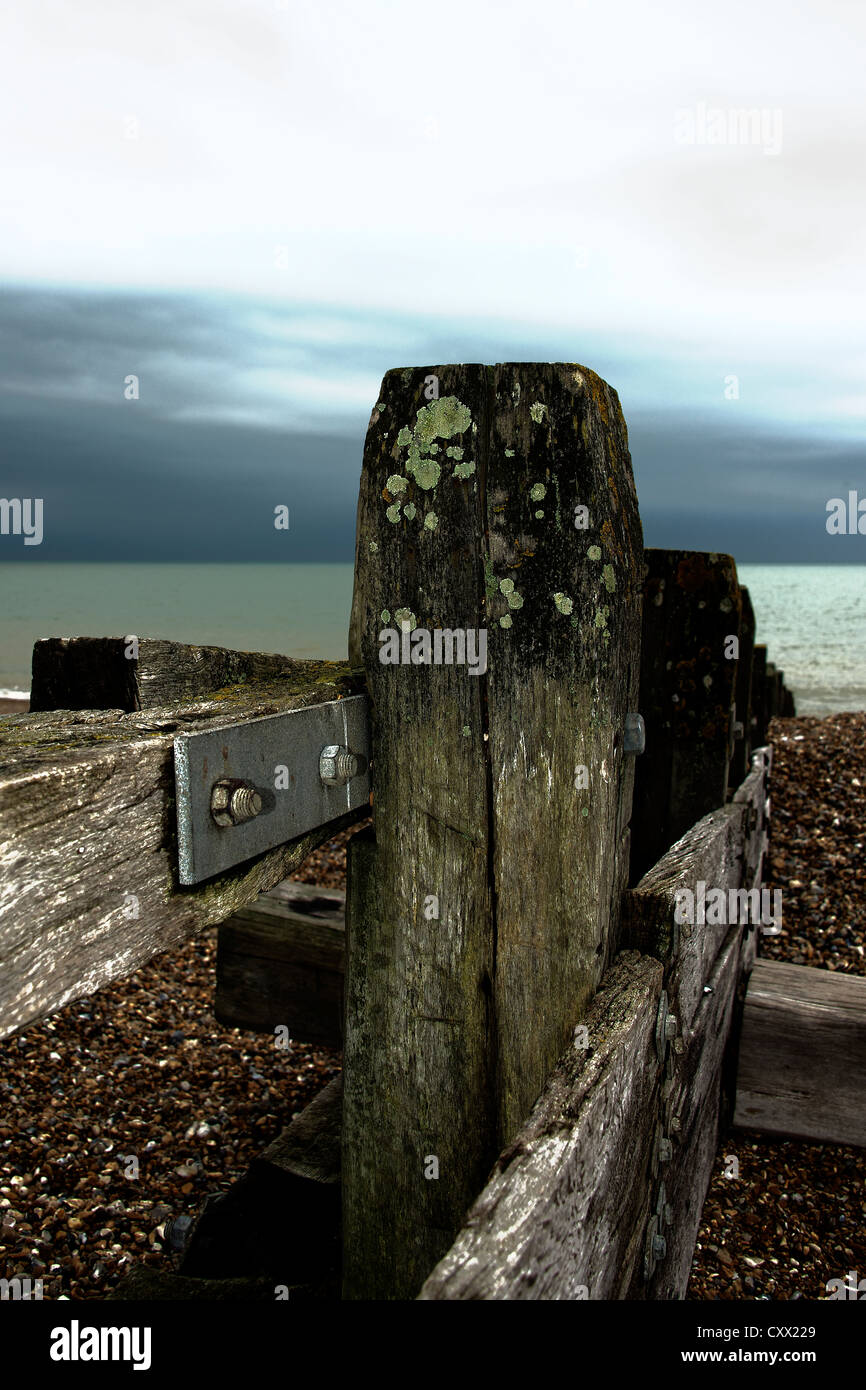 Wooden groyne longshore drift hi-res stock photography and images - Alamy